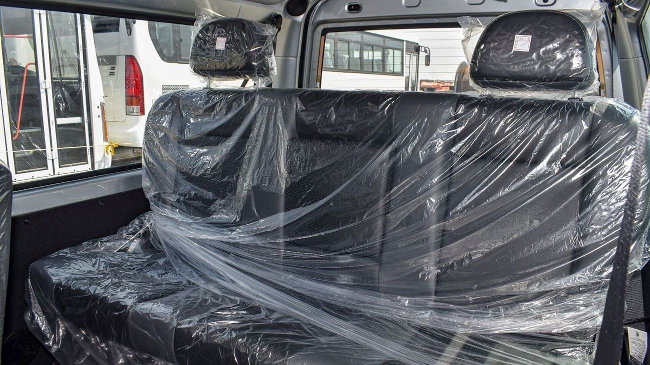 New CMC D 260 CMC D260 || Window Van || 8 seater || 2.4L 2WD || 2025 ...