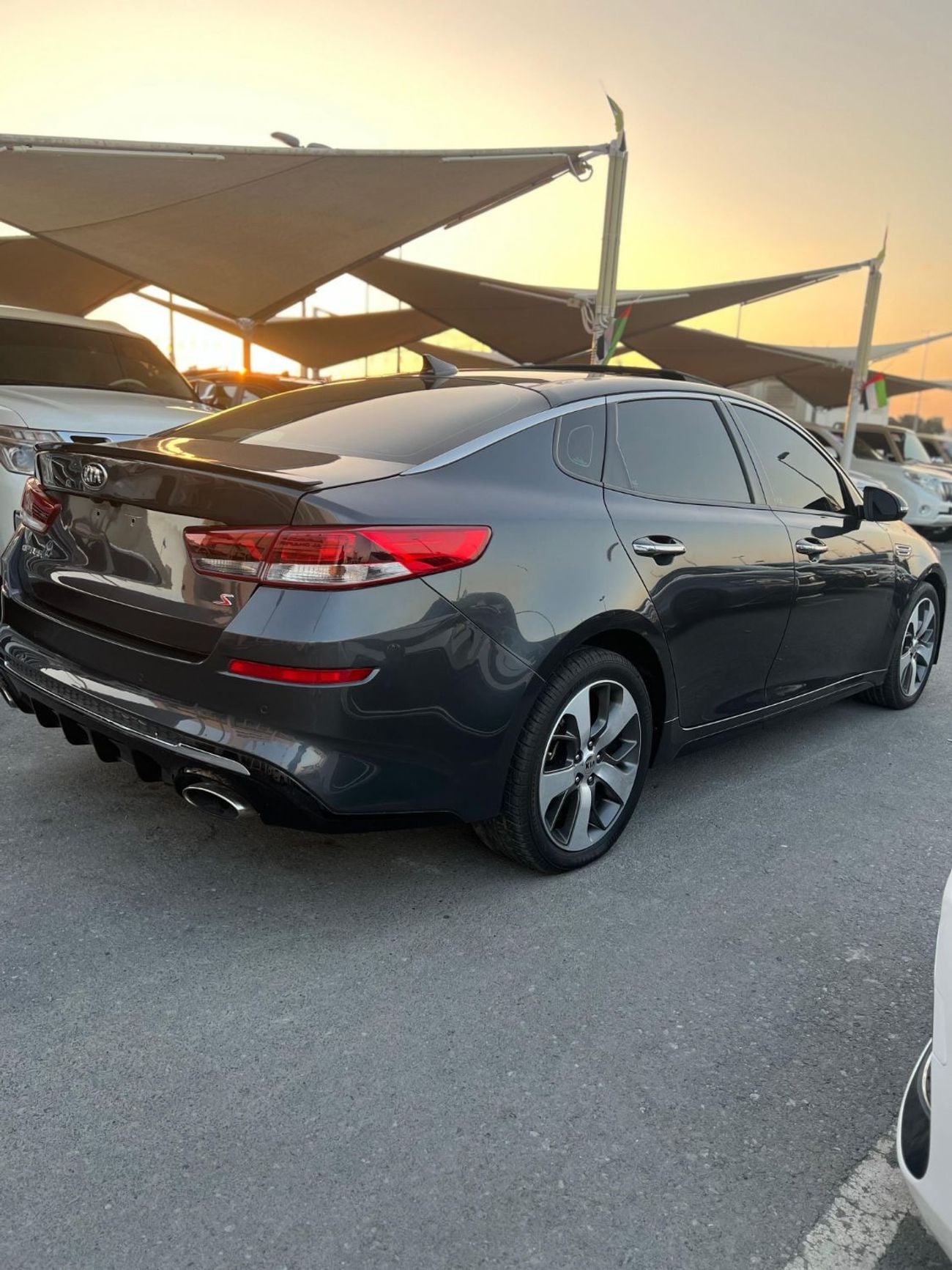 Used Kia Optima 2020 for sale in Dubai - 706490