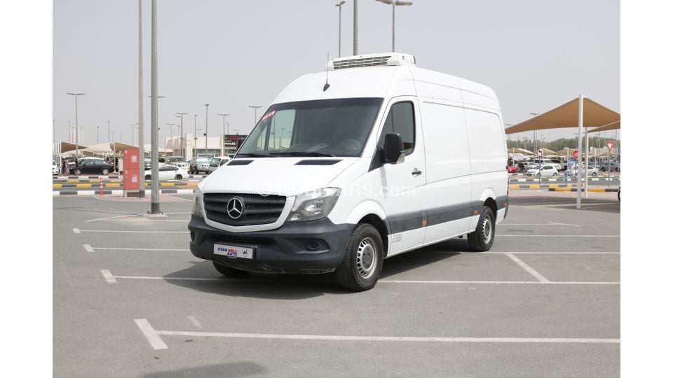 Used Mercedes-Benz Sprinter CHILLER DELIVERY VAN 2015 for sale in Dubai ...