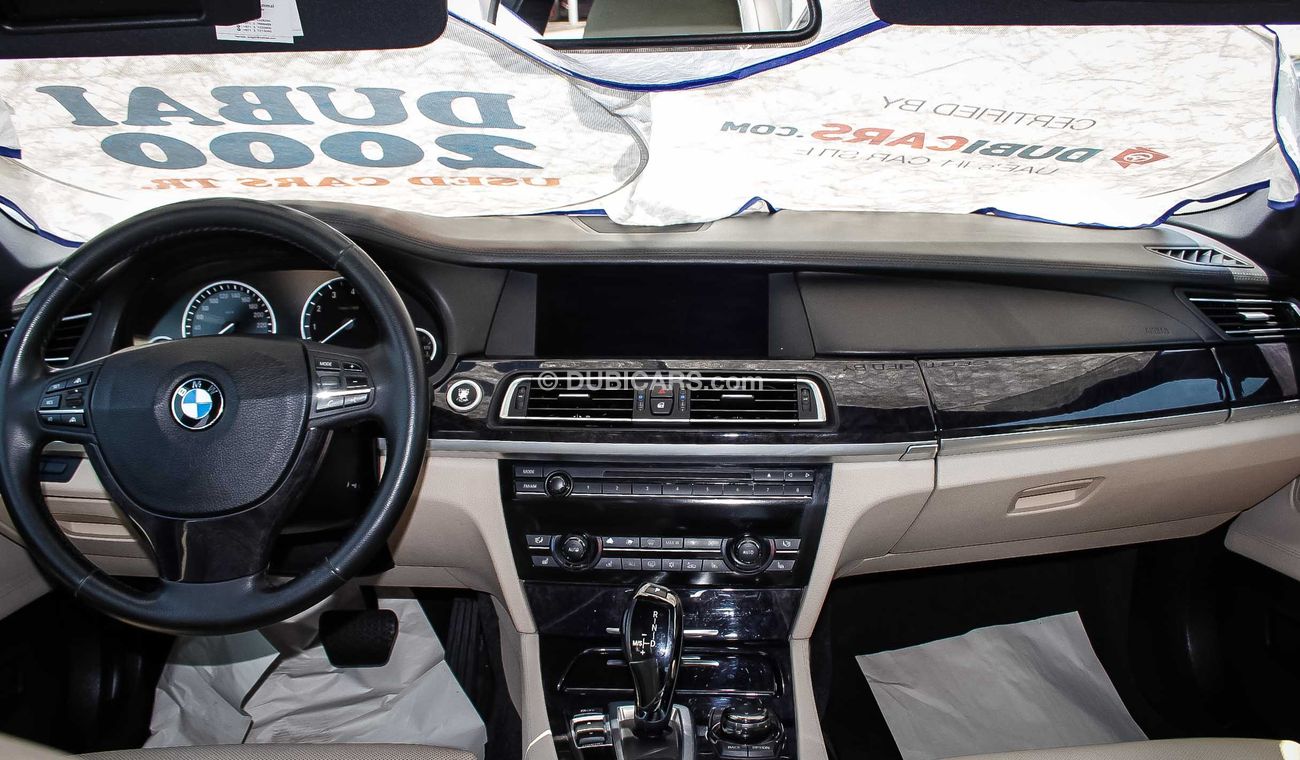 Used BMW 750Li Li 2009 for sale in Sharjah - 168941