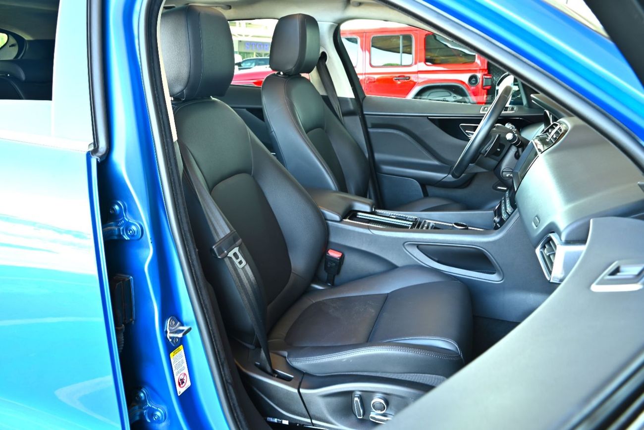Used Jaguar F-Pace Prestige Jagua F-Pace - Panoramic Roof - Big Screen ...
