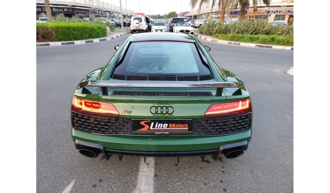 Used Audi R8 Std 2020 for sale in Dubai - 591387