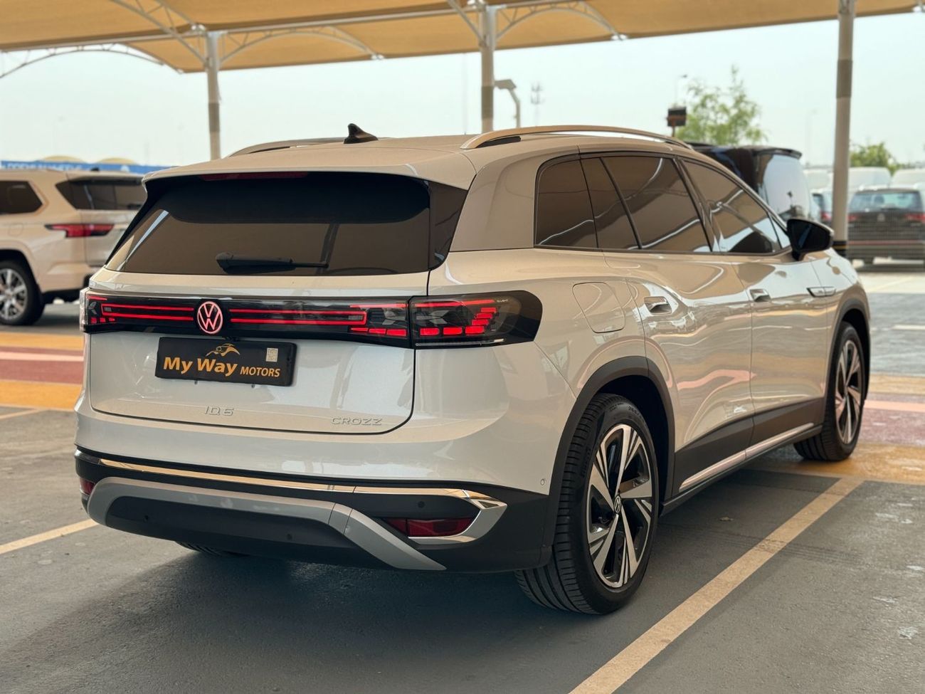 Used Volkswagen ID.6 2022 ID6 PRO 6 SEATER 2022 for sale in Dubai - 773587