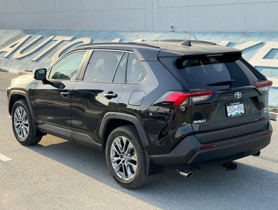 Used Toyota RAV4 2019 XLE PREMIUM AWD FULL OPTION 2019 for sale in ...