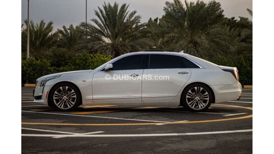 مستعملة كاديلاك CT6 بلاتينوم 2017 للبيع في الشارقة - 565614
