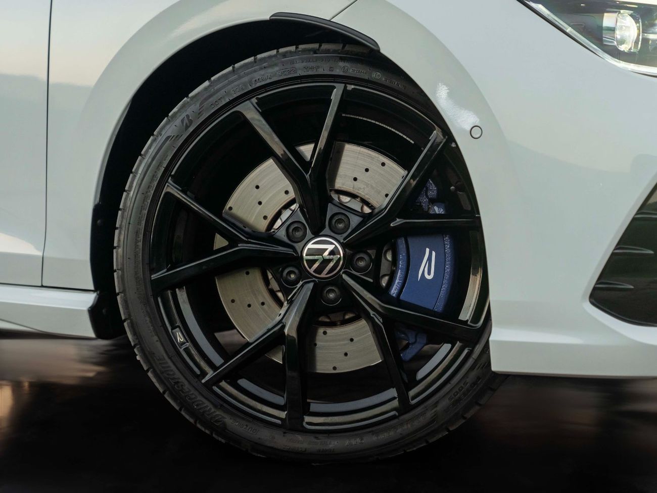 Used Volkswagen Golf R AED 3,067 PM • GOLF R • ONLY 8,000 KMS ...