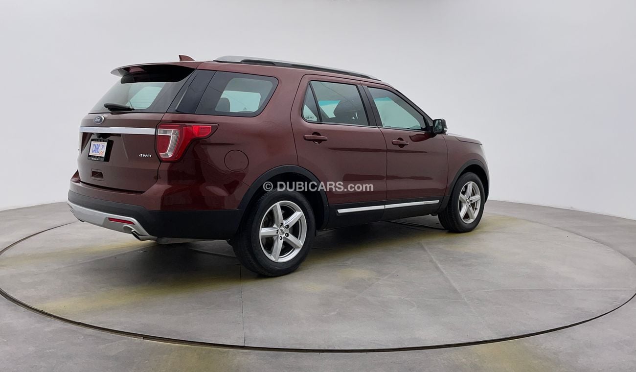 Used Ford Explorer XLT 3500 2016 for sale in Dubai - 484693