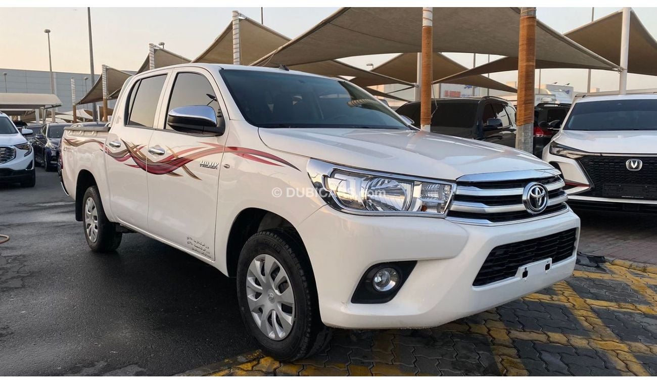 Used Toyota Hilux GLX 2021 for sale in Sharjah - 566725