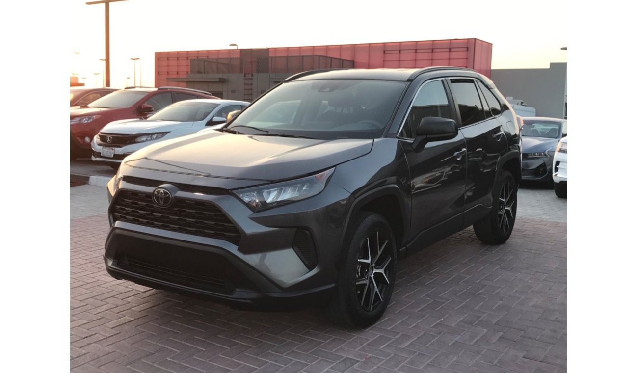 Used Toyota RAV4 LE 2020 for sale in Dubai - 562376