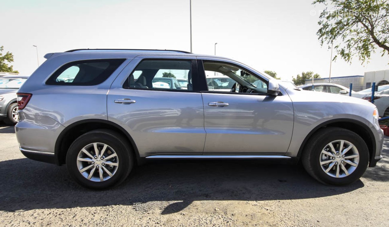New Dodge Durango SXT V6 2016 for sale in Dubai - 79257
