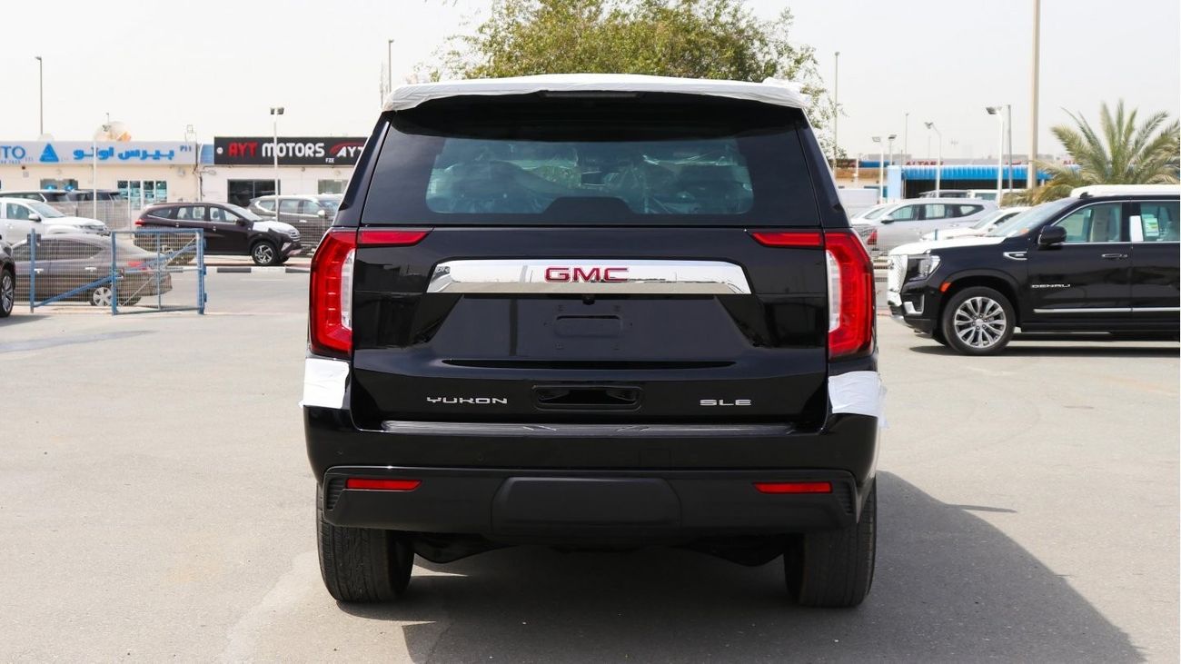 New GMC Yukon SLE 4x4 GCC 2022 for sale in Dubai - 499775