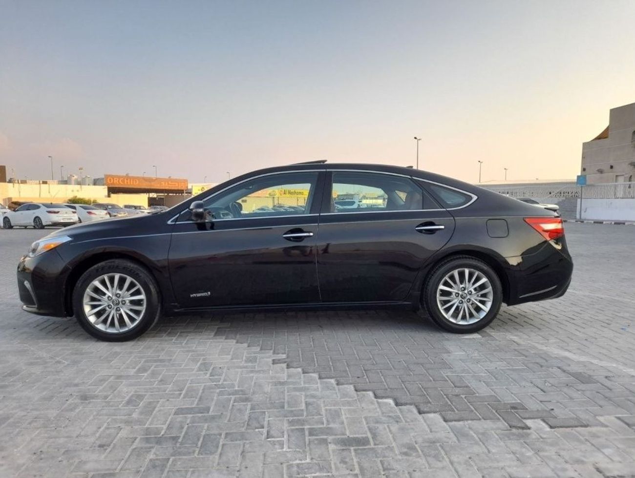 Used Toyota Avalon 2018 limited Hybrid 2018 for sale in Ajman - 788129
