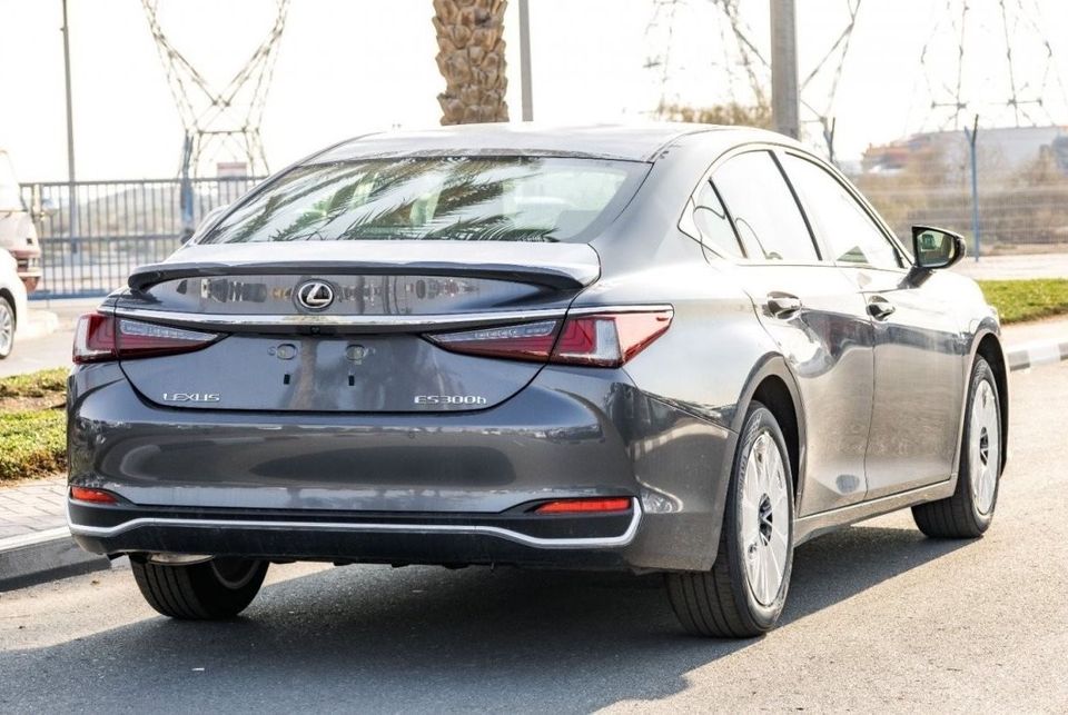 New Lexus ES 300 Es300h 2023 for sale in Dubai - 581422