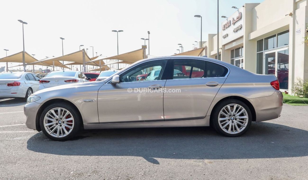 Used BMW 535i Luxury 2013 for sale in Sharjah - 673894