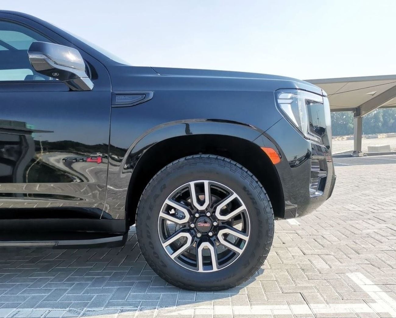 Used GMC Yukon AT4 - 2023 -Black 2023 for sale in Sharjah - 707976