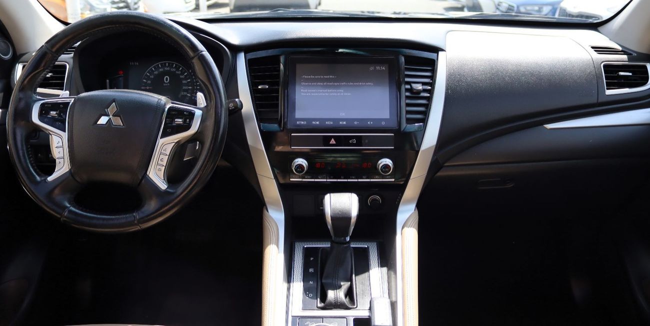 Used Mitsubishi Montero GLX ACCIDENTS FREE - ORIGINAL PAINT - GCC ...