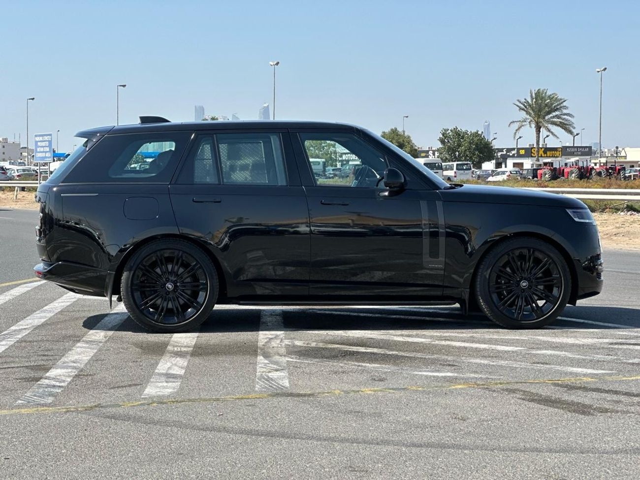 New Land Rover Range Rover V8 4.4L, NEW 0KM 2023 for sale in Dubai - 753275