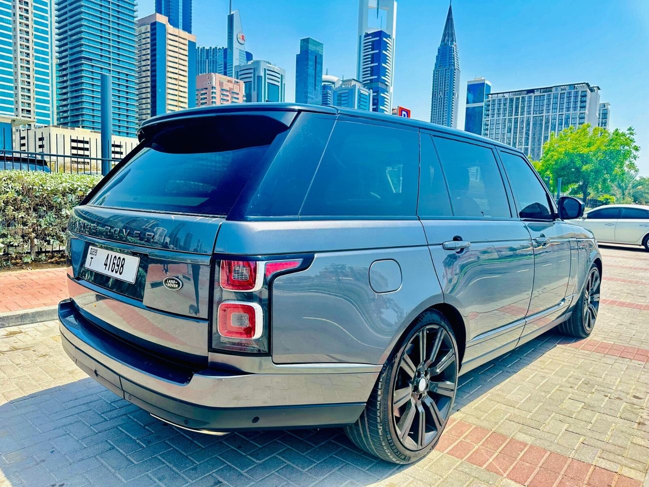 Used Land Rover Range Rover VIP Edition 2019 for sale in Dubai - 756883