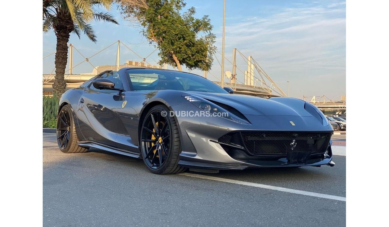 Used Ferrari 812 GTS Std GCC SPEC NEAT AND CLEAN 2020 for sale in Dubai ...