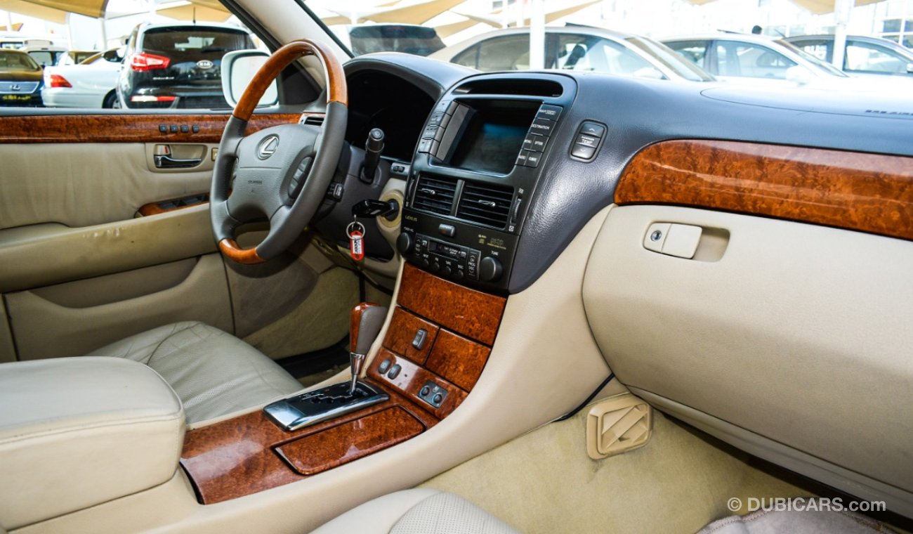 Used Lexus LS 430 Imported 1/2 Ultra 2006 model, white color, leather ...