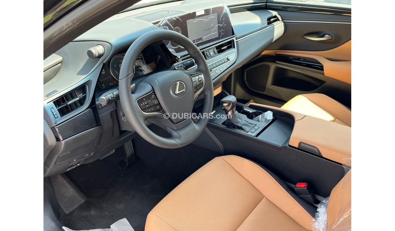 New LEXUS ES 300 HYBIRD 2023 2023 for sale in Dubai - 668594