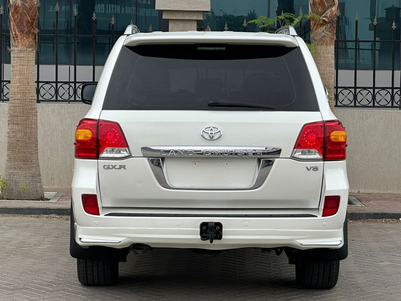 Used Toyota Land Cruiser 2011 for sale in Dubai - 731822