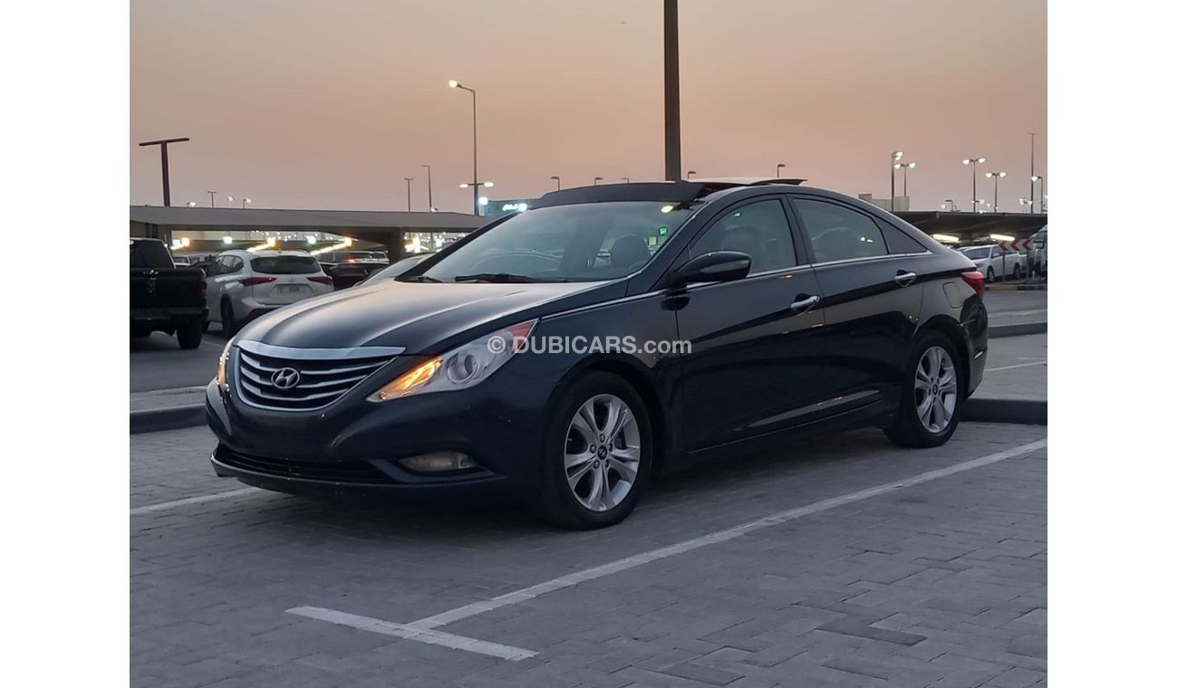 Used Hyundai Sonata Limited 2012 for sale in Dubai - 667457
