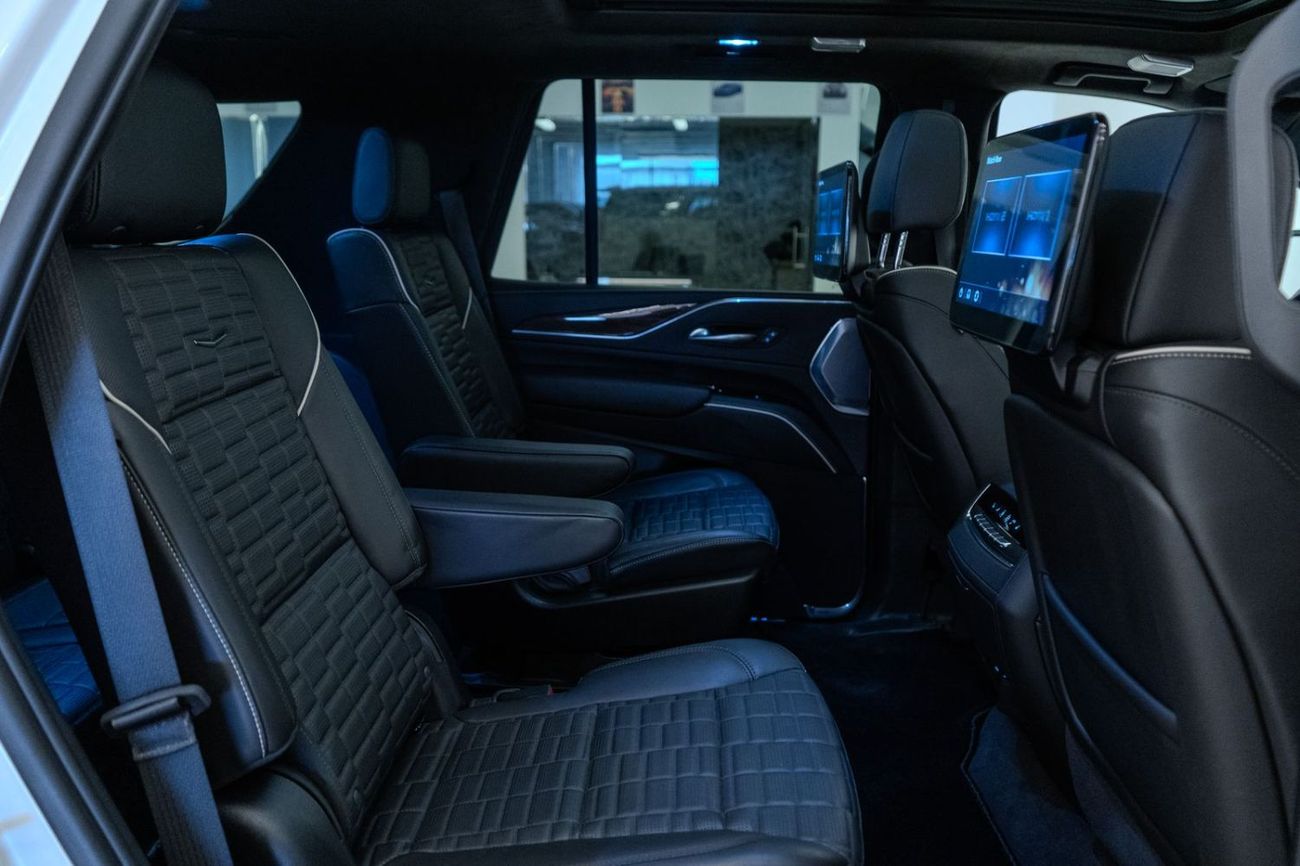 Used Premium Luxury 6.2L AWD 2023 Cadillac Escalade 600 Premium ...