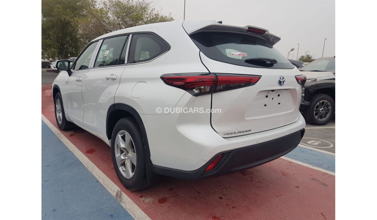 New Toyota Highlander 2.5 LE HYBRID 2022 for sale in Dubai - 566878
