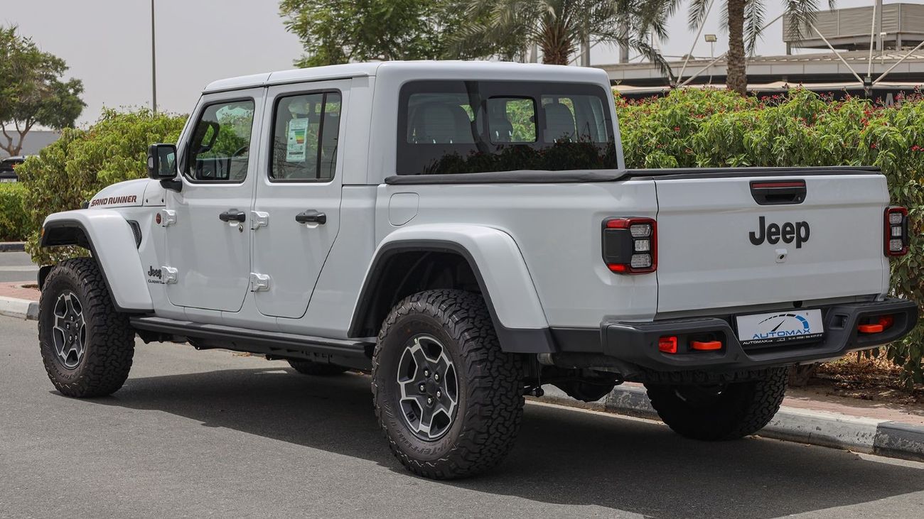 New Jeep Gladiator Sand Runner V6 3.6L 4X4 , 2023 GCC , 0Km , With 3 ...