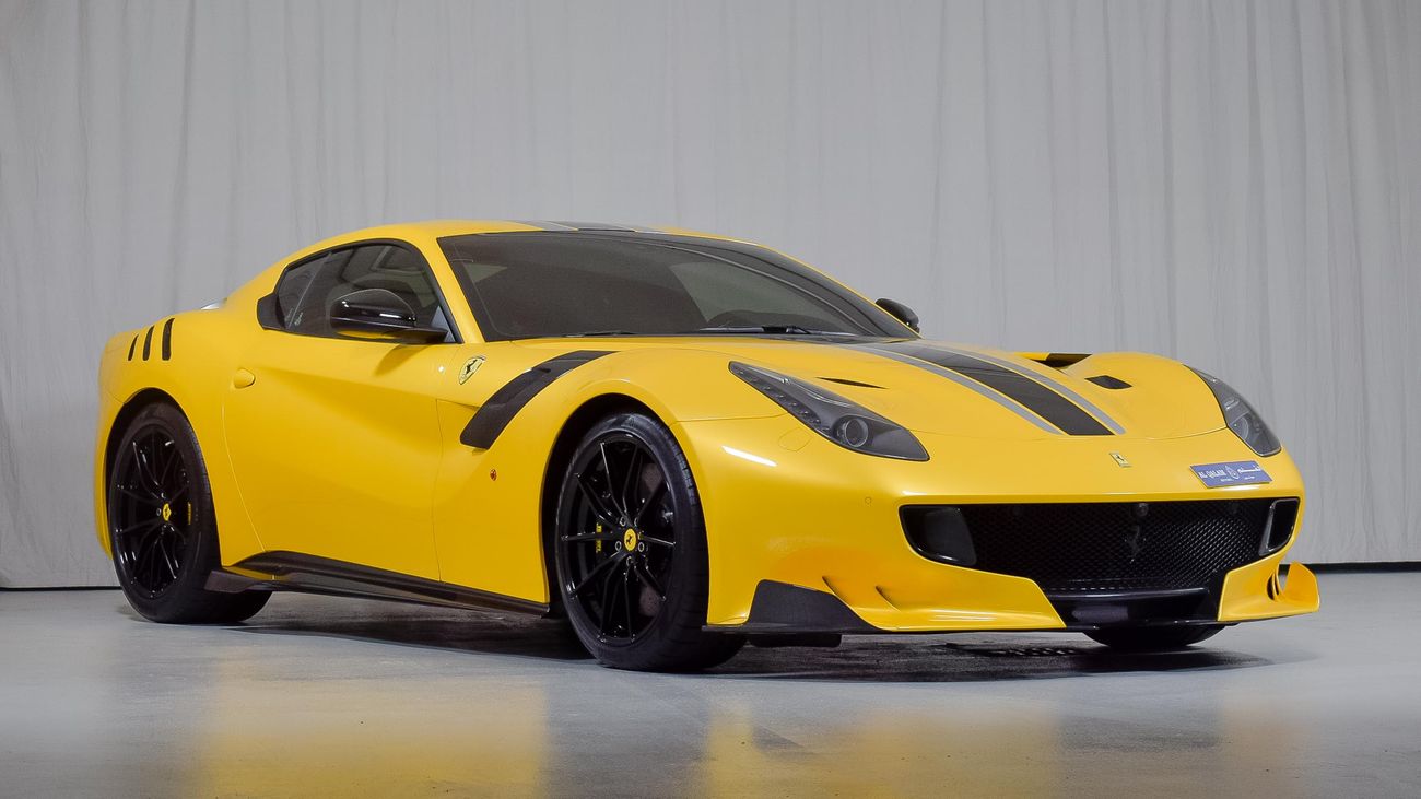 Used Ferrari F12 tdf 2016 for sale in Dubai - 245166