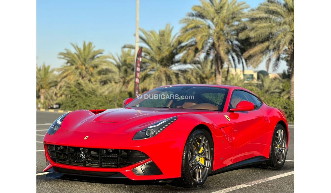 Used Ferrari F12 2017 for sale in Dubai - 613443