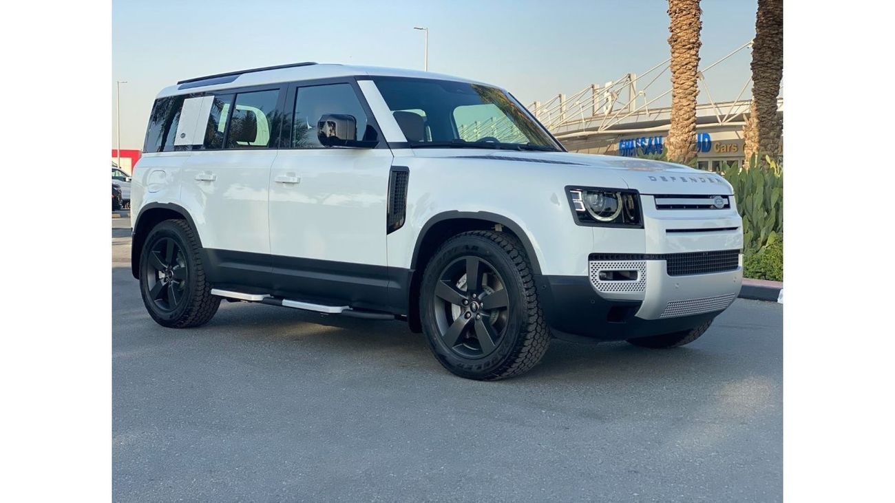 New Land Rover Defender GCC SPEC UNDER WARRANTY AND SERVICE CONTRACT ...