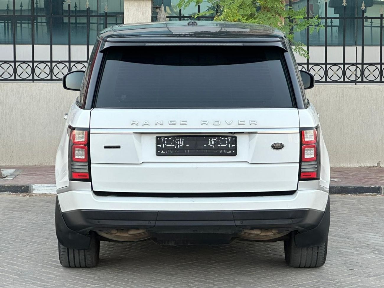 Used Land Rover Range Rover Autobiography 2014 for sale in Dubai - 741163