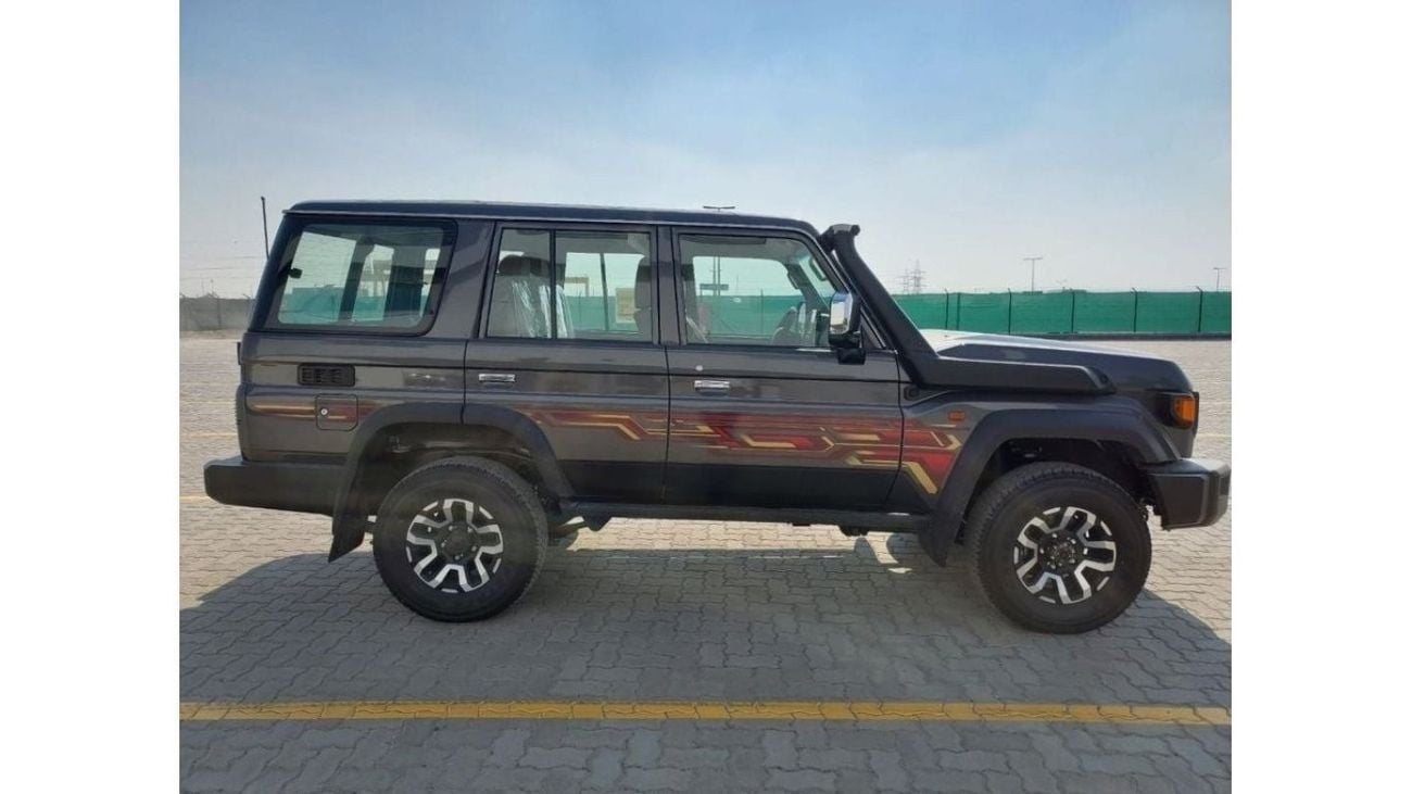 جديدة تويوتا لاند كروزر هارد توب 2024 Toyota Land Cruiser LC76 LX-Z 5-Door Hardtop 4.5L V8 ...