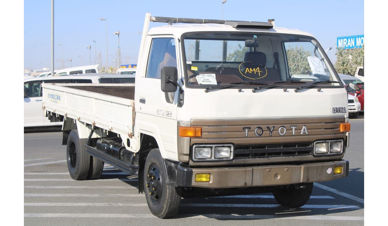 Used Toyota Dyna 1990 for sale in Dubai - 609028