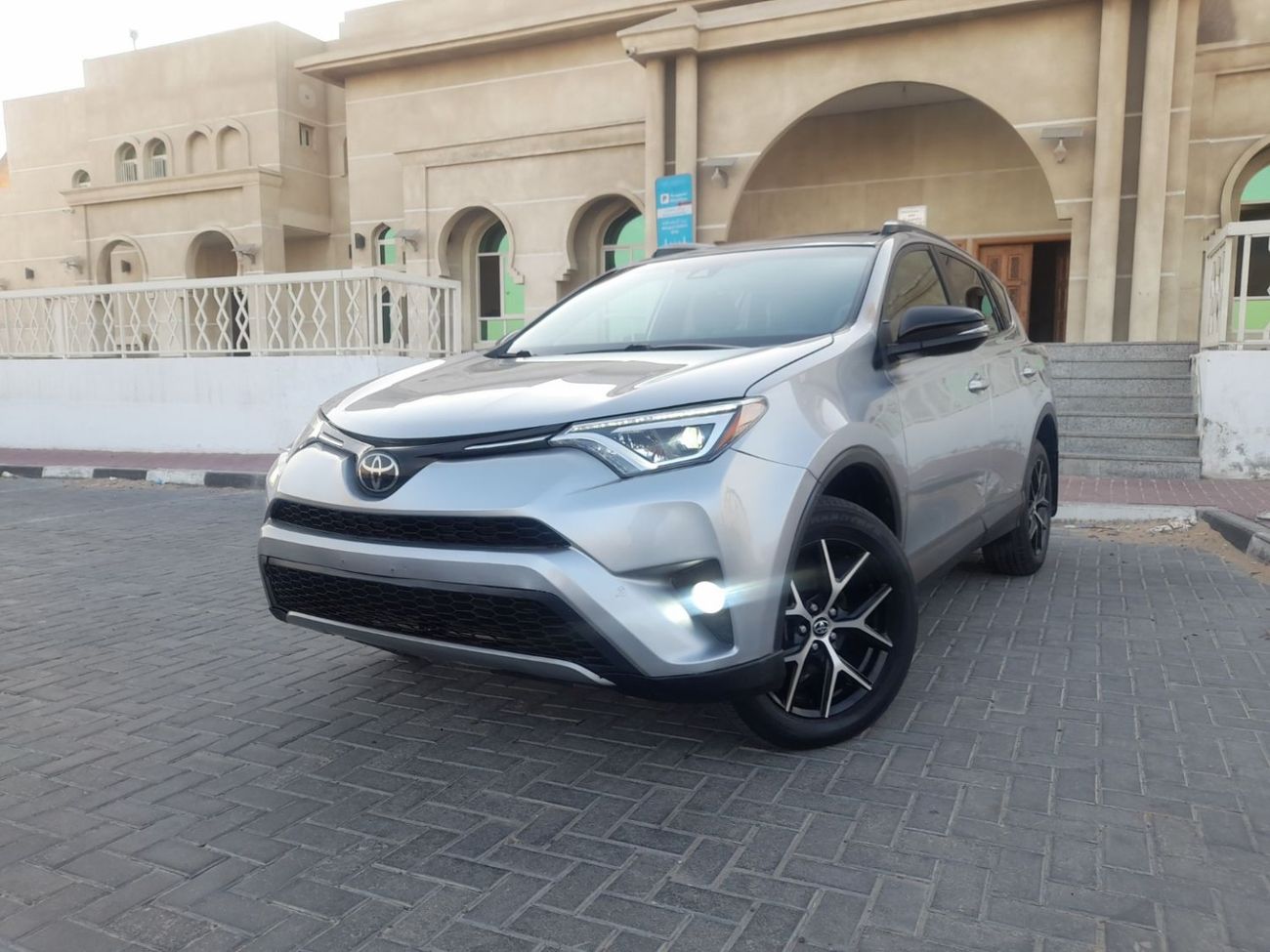 Used Toyota Rav4 2018 limited 4x4 2018 for sale in Ajman - 819212