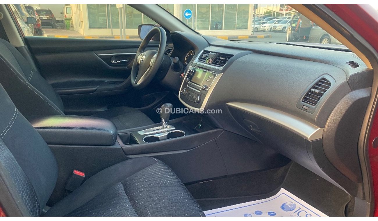 Used Nissan Altima 2016 for sale in Sharjah - 633762