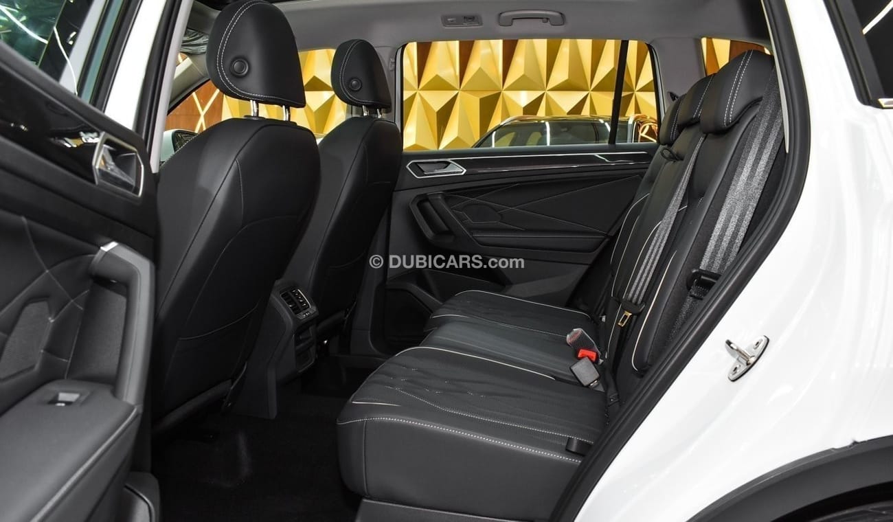 New VOLKSWAGEN TIGUAN 300 TSI 2WD | 2023 2023 for sale in Dubai - 720403