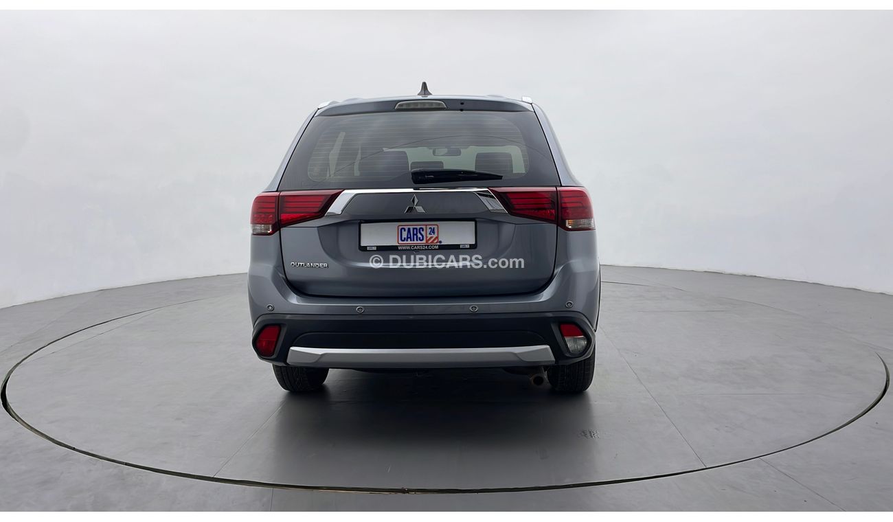 Used Mitsubishi Outlander 2.5 2017 for sale in Dubai - 521137