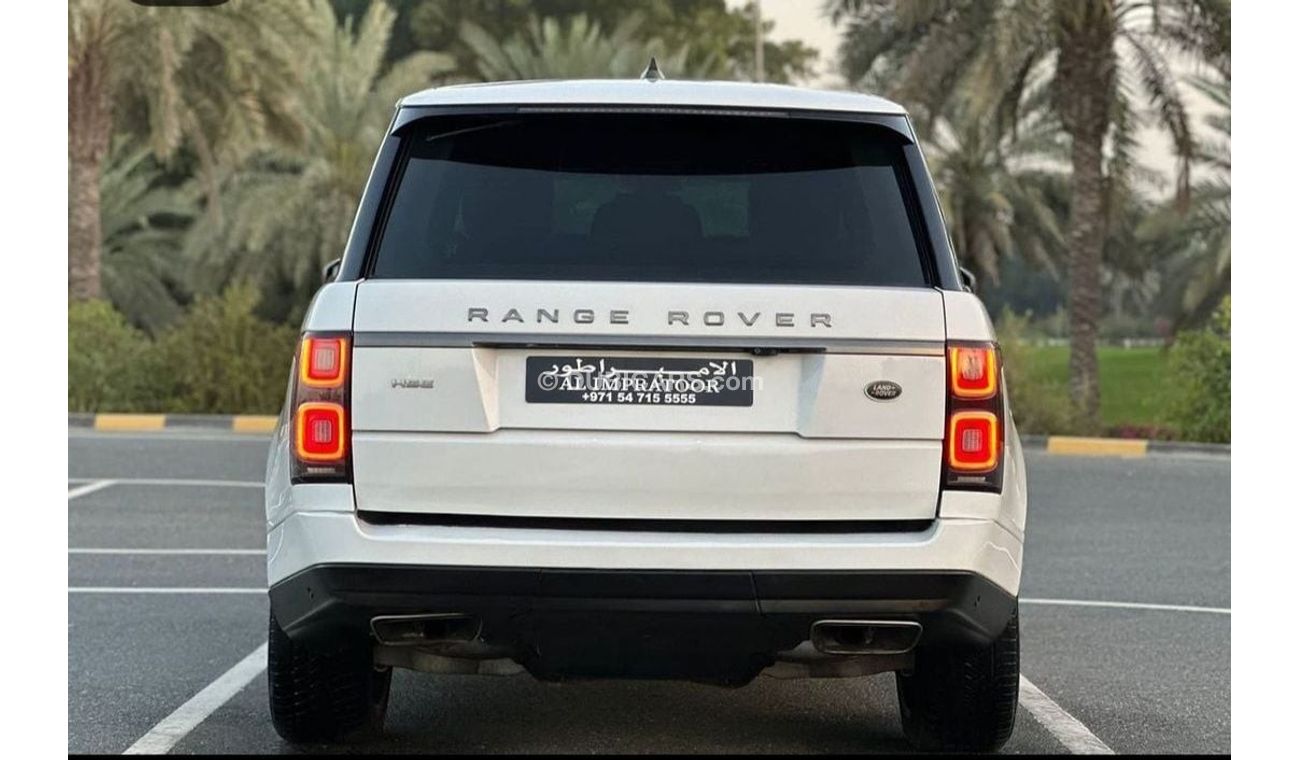 Used Land Rover Range Rover Vogue 2018 for sale in Dubai - 609057