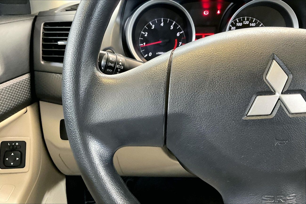 Used Mitsubishi Lancer GLX 2017 for sale in Dubai - 537959