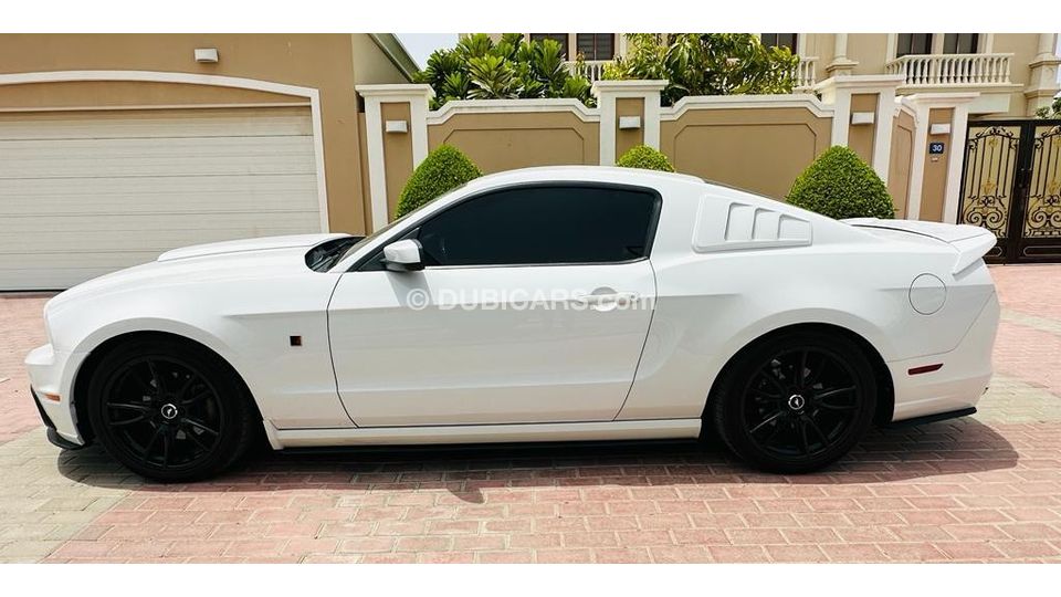 Used Ford Mustang Roush V6 2014 for sale in Dubai - 655984