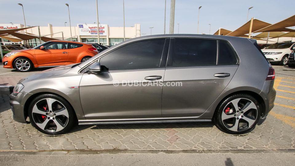 Volkswagen Golf GTI for sale: AED 48,000. Grey/Silver, 2015