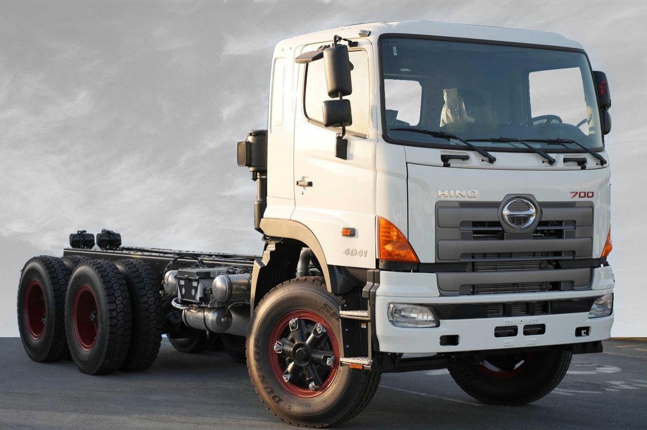 جديدة هينو 700 700ZS 4041 12.9L 39.5T CHASSIS CAB 6X4 M/T DIESEL 2025 للبيع في دبي - 872784