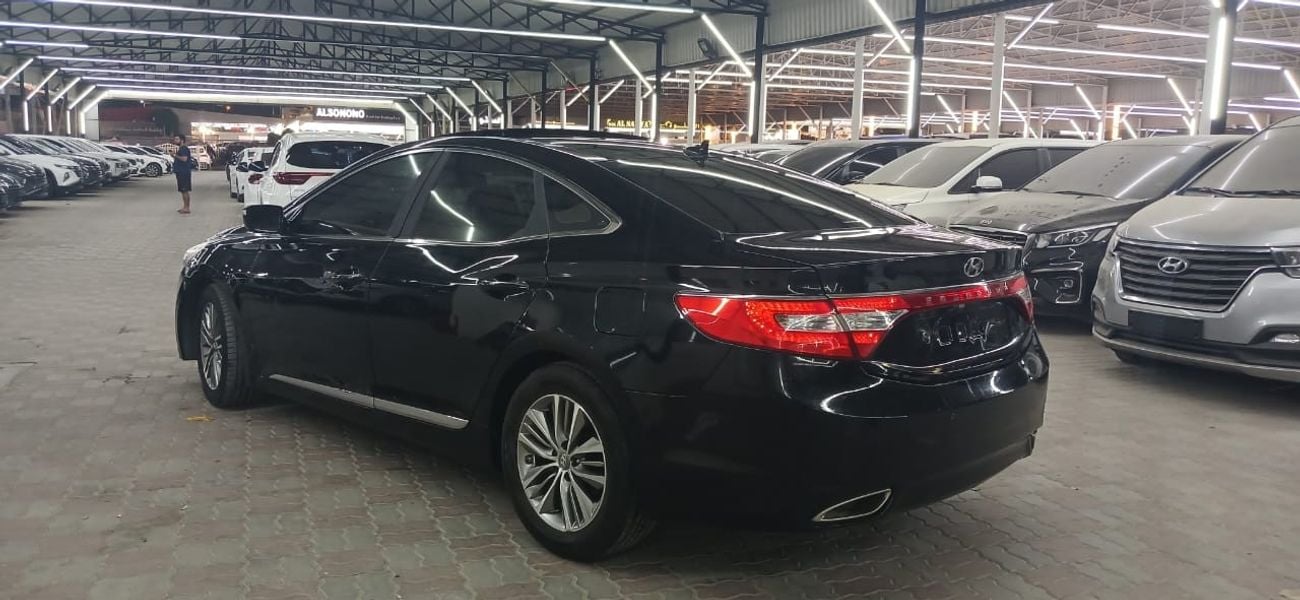 Used hyundai azera 2011 korea specs 2011 for sale in Dubai - 769410