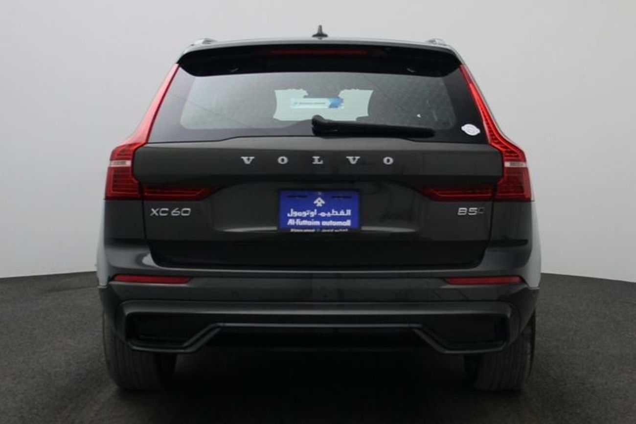Used Volvo XC60 B5 R Design AWD 2.0 2022 for sale in Dubai - 843537