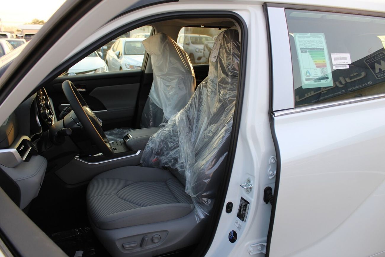 New Toyota Highlander GLE Hybrid 2024, 2.5L, 7-Seaters, E-CVT AWD, GCC ...