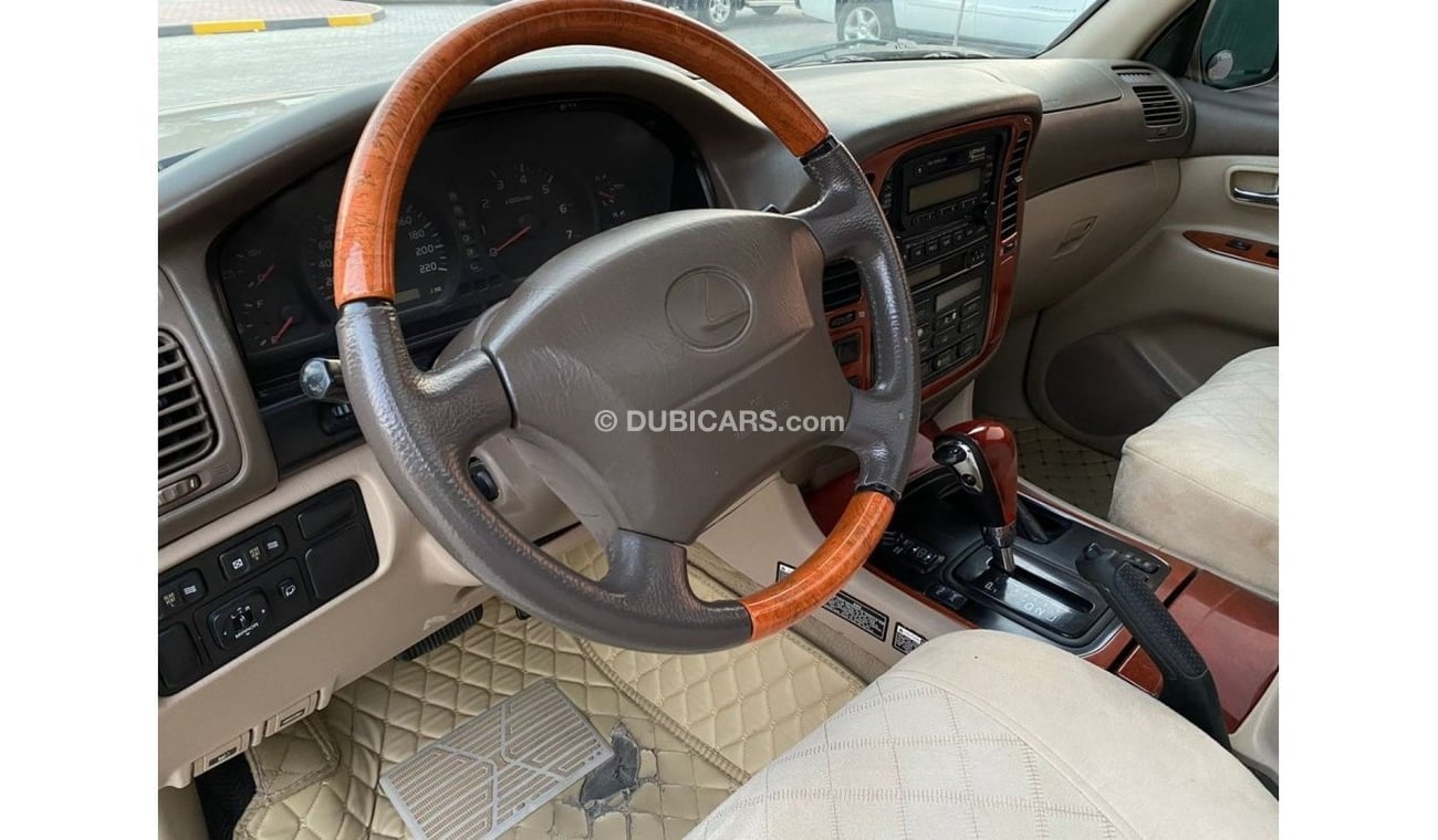 Used Lexus LX 470 2000 for sale in Dubai - 539044