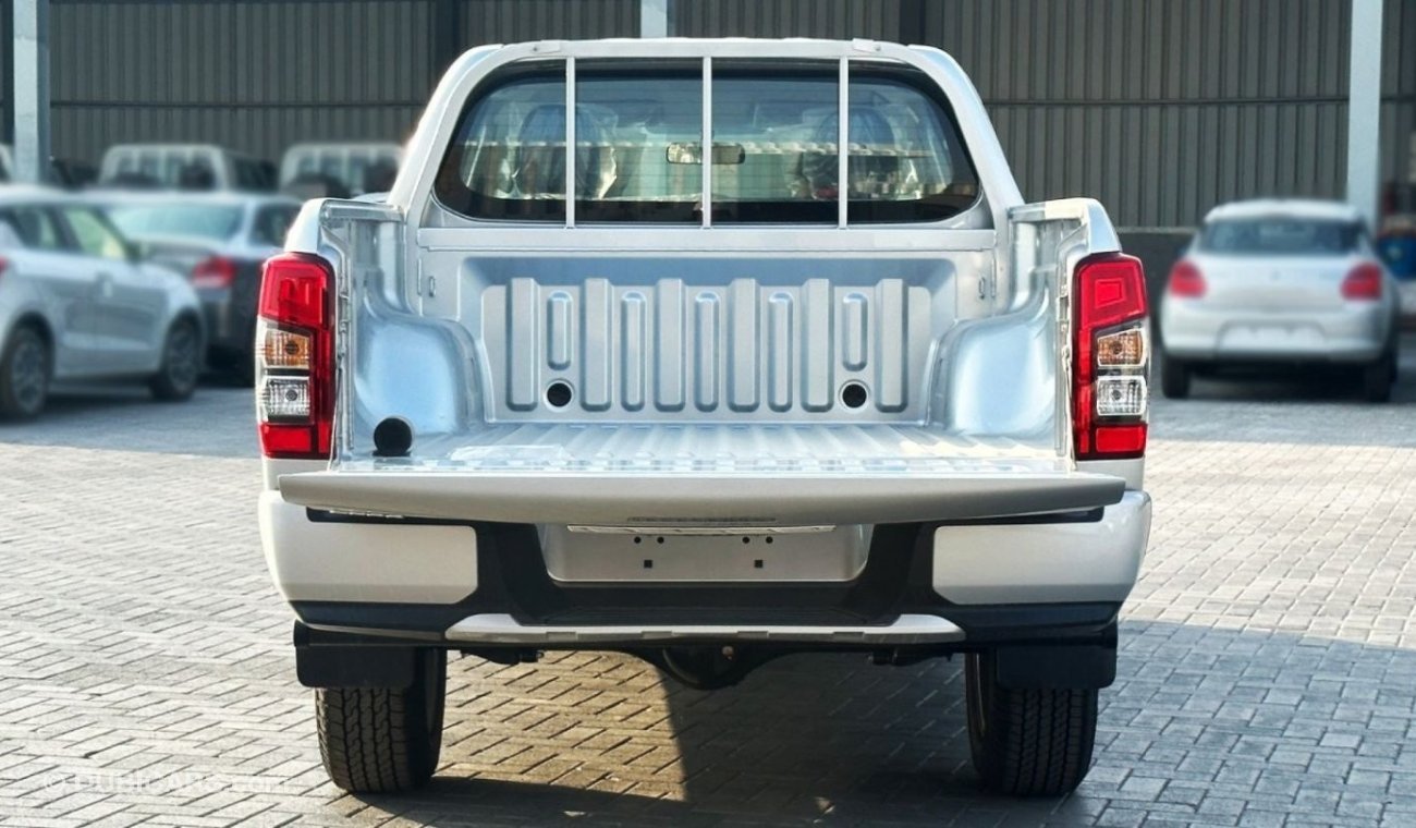 New MITSUBISHI L200 2.4L P DC 4WD GLX 5MT (Export Only) 2023 for sale in Dubai - 686720